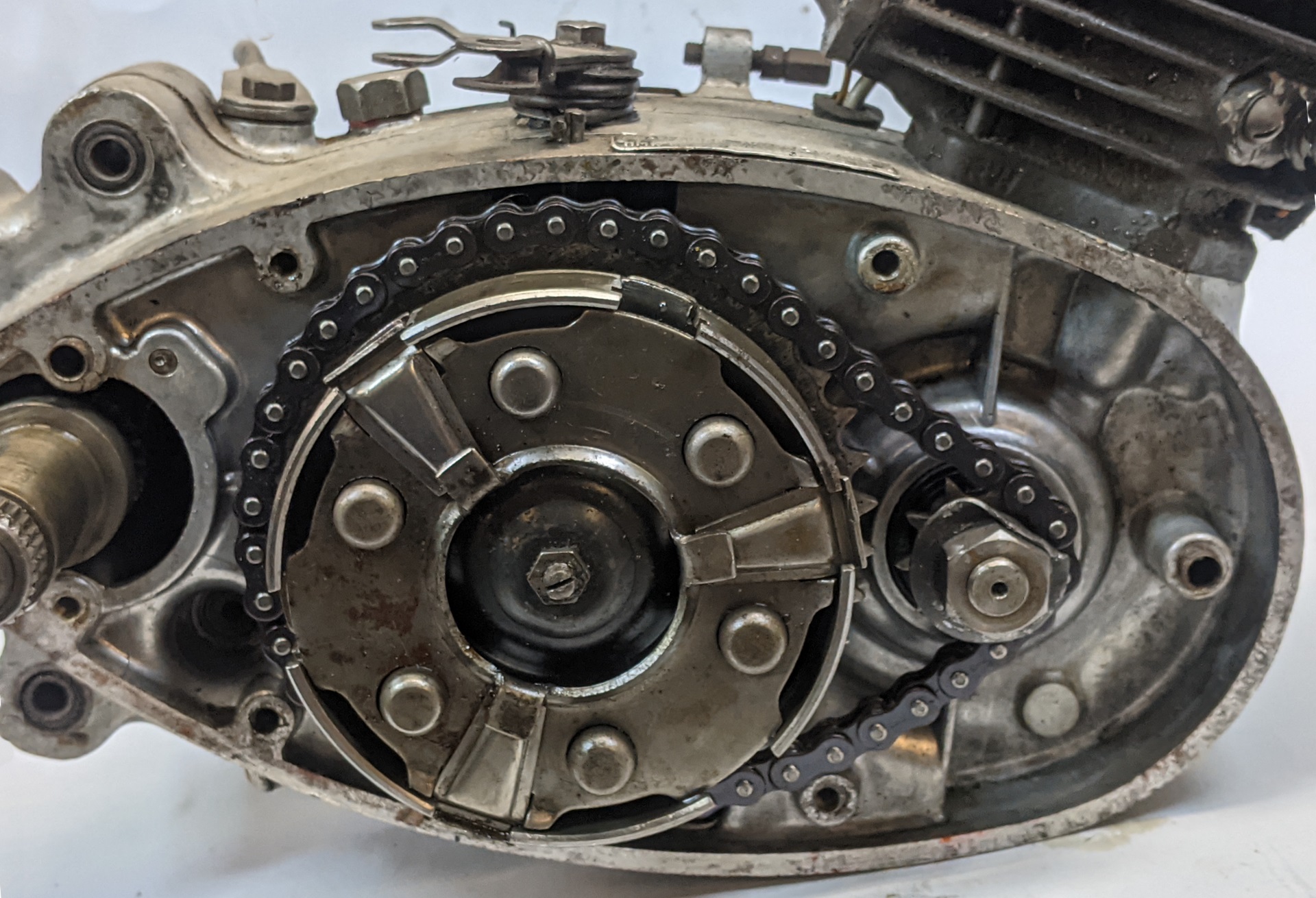 Lossa transmissionsdrev på HMW 50N - Classic Motor