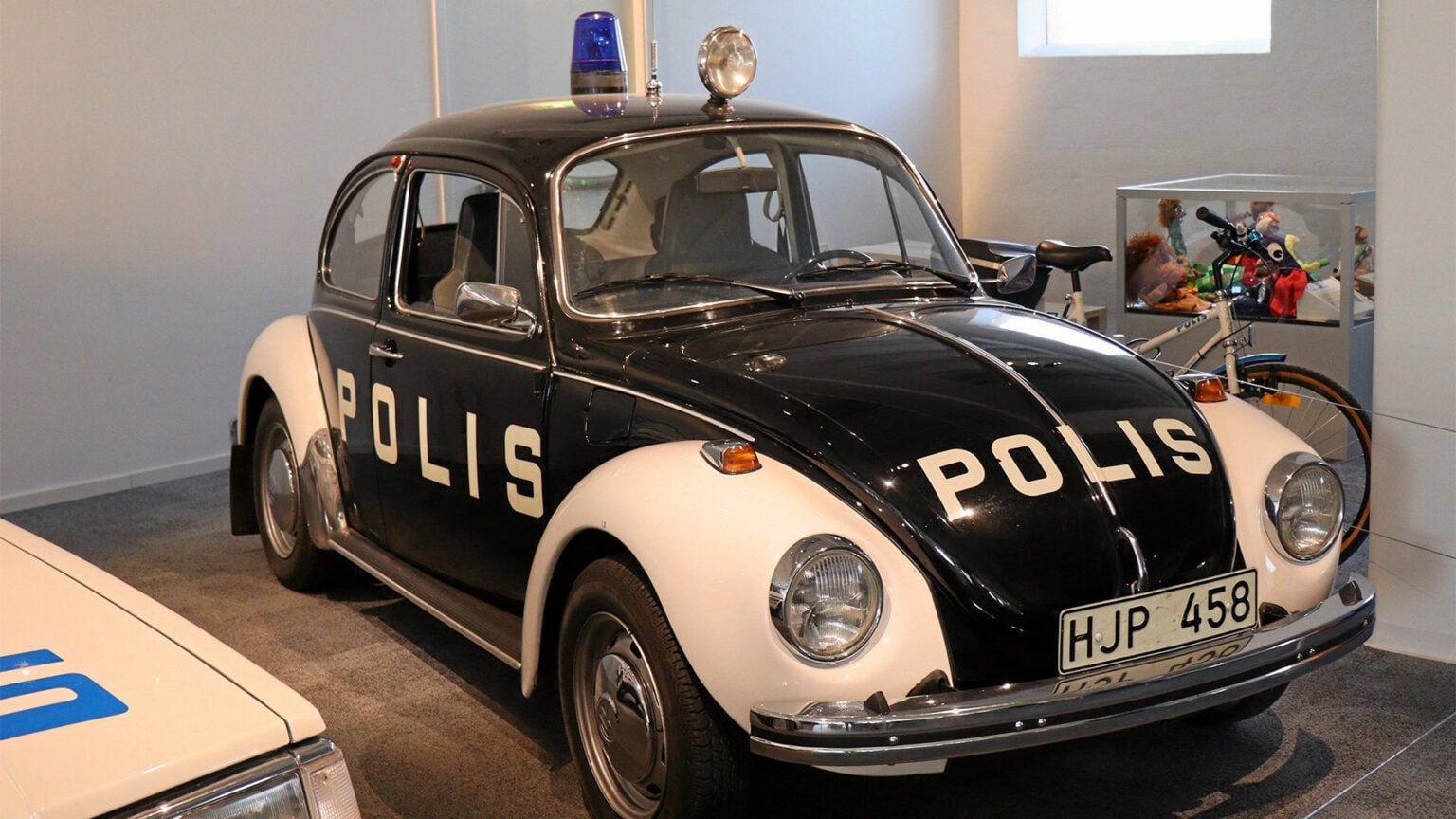 Trevlig trio polisbilar på Polismuseet - Classic Motor