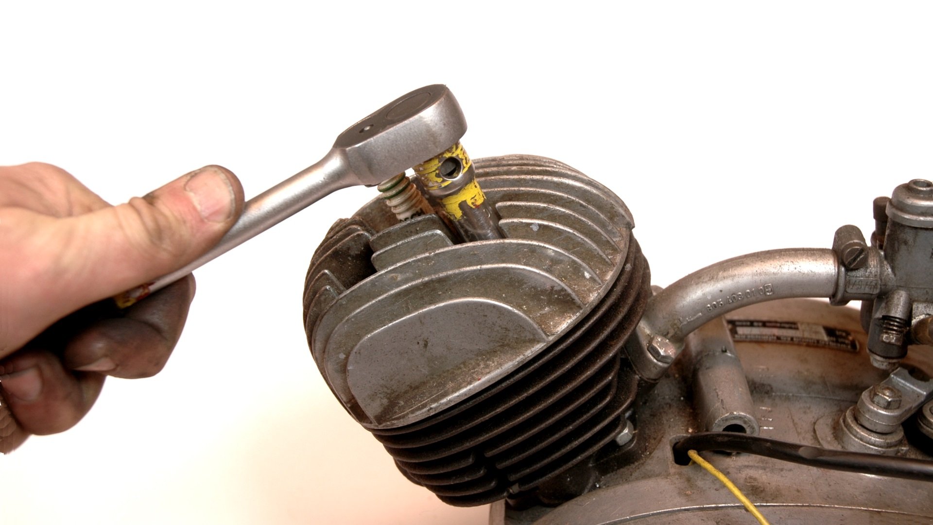 Vilket åtdragningsmoment på topplocket till Victoria EM 50? - Classic Motor