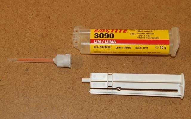 Hur limmar man plast? - Classic Motor