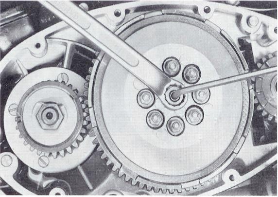 Slirande koppling på Husqvarna 256 - Classic Motor
