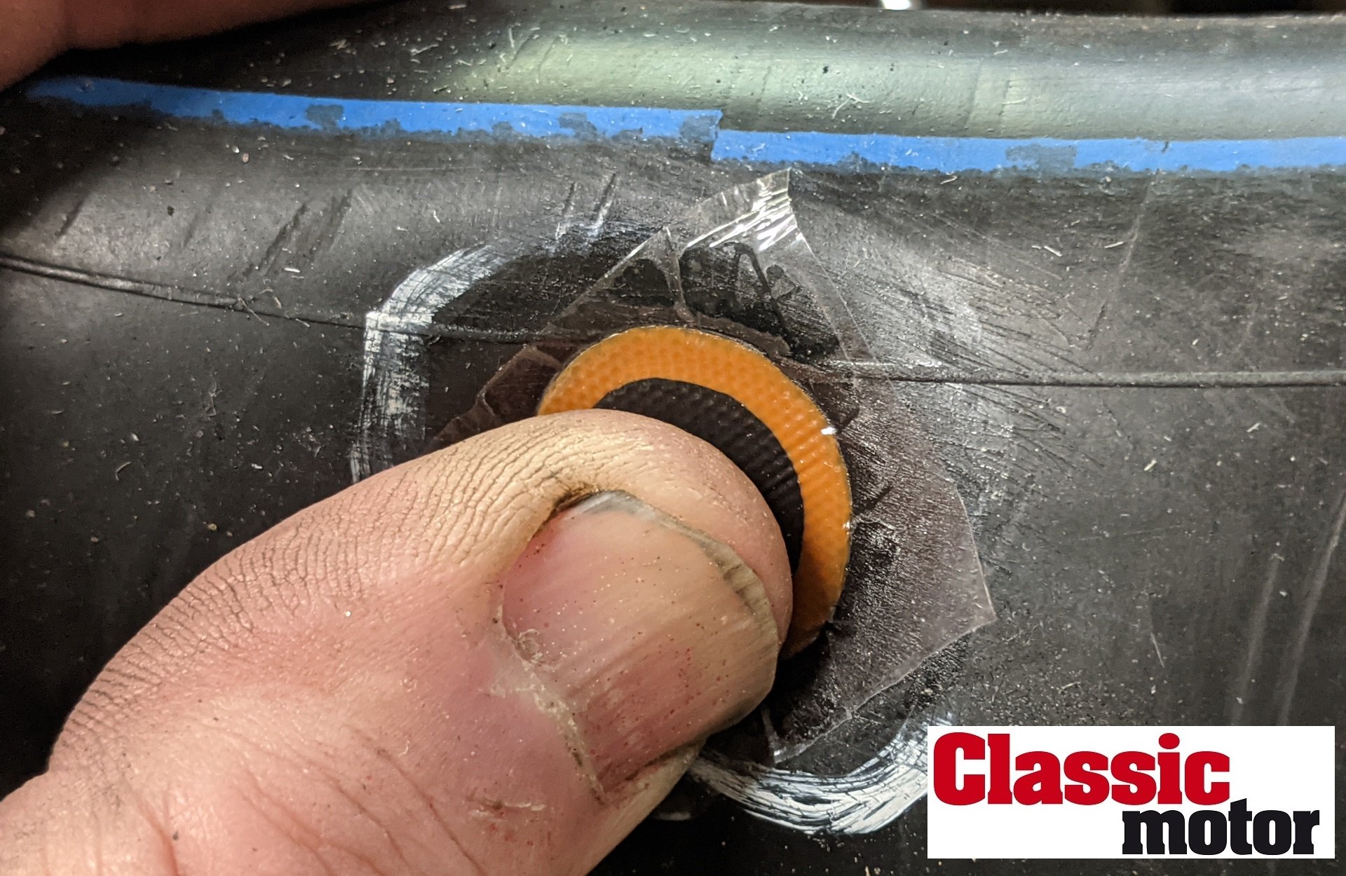 Så lagar du punktering på mopeden - Classic Motor